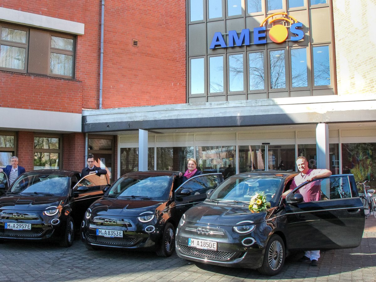 Volle Fahrt voraus: AMEOS übergibt erste Dienstfahrzeuge | AMEOS Gruppe